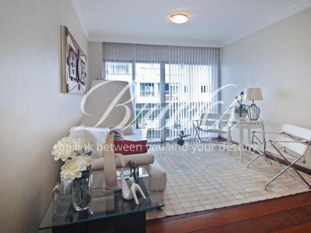 VENDE APARTAMENTO MOEMA TODO REFORMADO