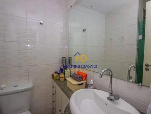Apartamento a venda na chácara Inglesa 2 dormitórios com armários sala com 2 ambientes 1 vaga próxim