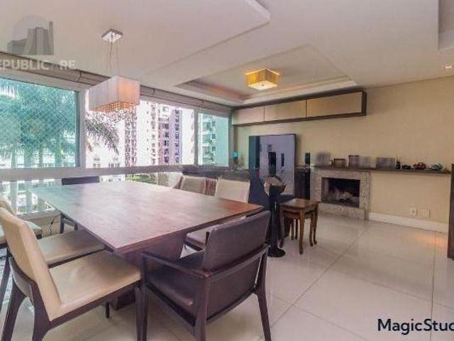 Vende apartamento no Bairro Passo da Areia Porto Alegre