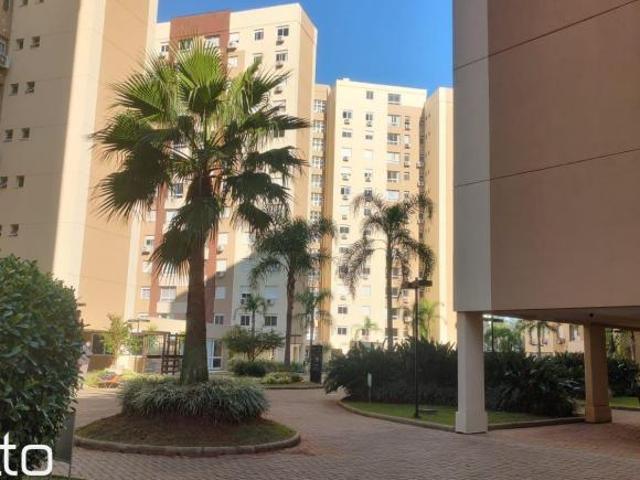 Vende apartamento semi mobiliado, 2 dormitórios, 2 banheiros, 60 m² Life Park