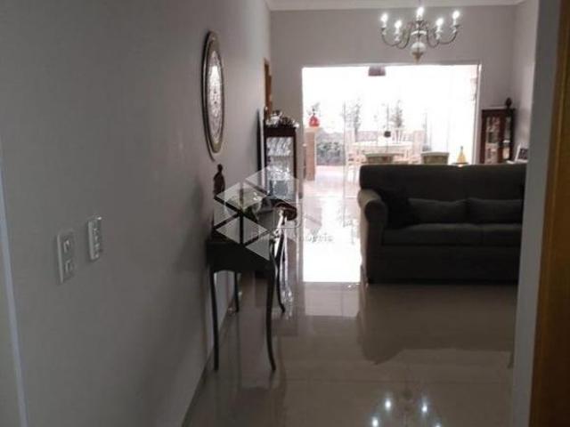VENDE CASA NO CONDOMÍNIO ALTO DO BONFIM