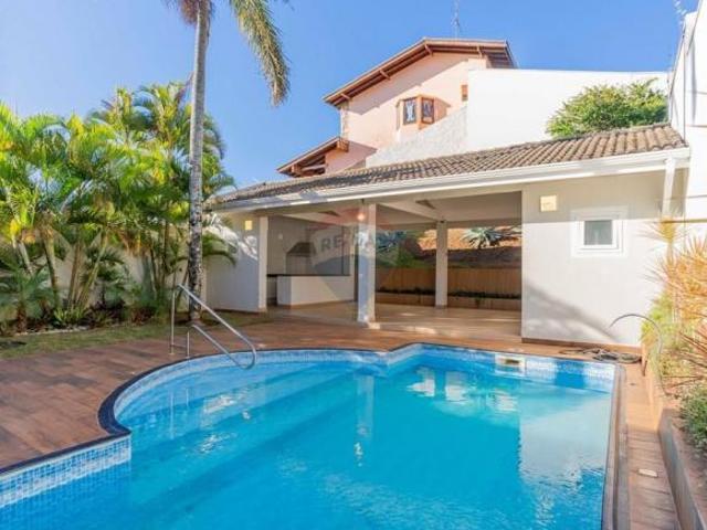 VENDE CASA NO CONDOMÍNIO SAN CONRADO 4 QUARTOS 4 SUÍTES PISCINA ELEVADOR 390 M² ÁREA ÚTIL