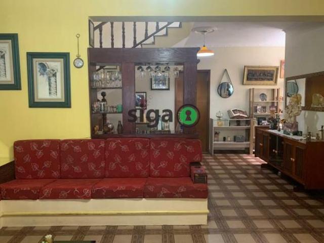 VENDE Casa Assobradada no Parque das Árvores Região de Interlagos 3 Dormitórios, Edícula e 4 Vagas