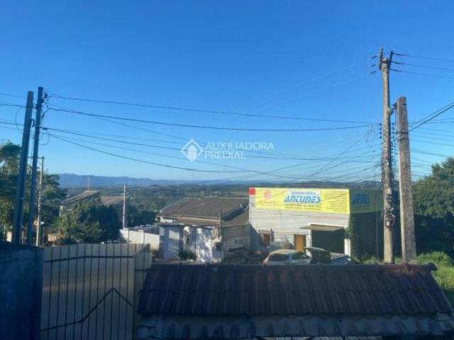 Vende casa com 142,67 m², sendo 2 dormitórios no Bairro Campestre