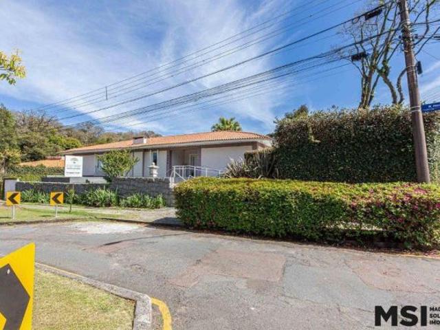 VENDE CASA DE ESQUINA COM 04 SUÍTES | BAIRRO BATEL CURITIBA/PR