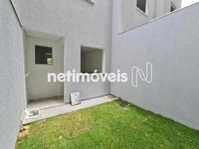 Vende casa geminada 3 quartos no Planalto em Belo Horizonte
