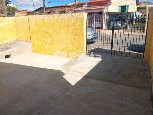 Vende Casa terrea 2 quartos na Vila Fiori, com terreno de 250 m2