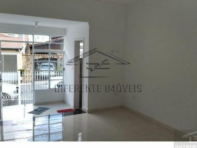 VENDE CASA TERREA COM 2 SUITES EDICULA