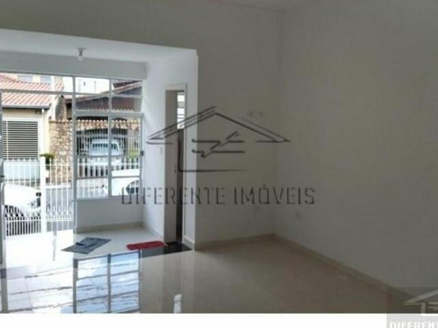 VENDE CASA TERREA COM 2 SUITES EDICULA