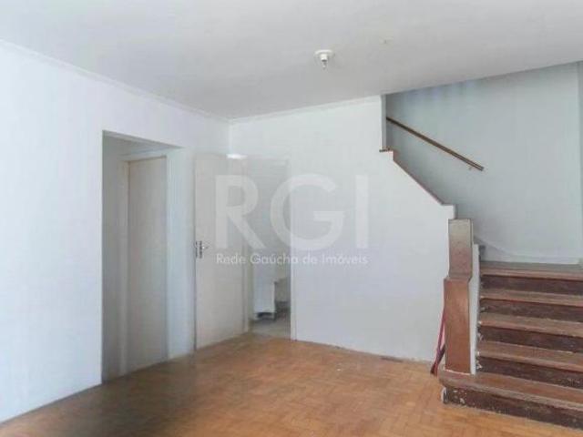 Vende casa 03 dormitórios, 275,22 m², bairro Azenha/Porto Alegre