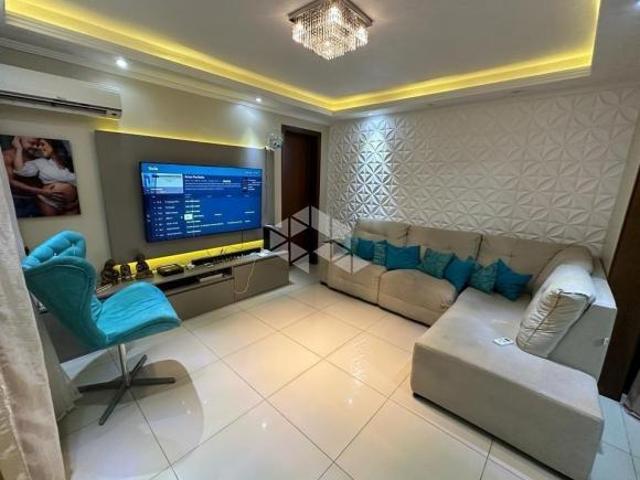 VENDE CASA 2 DORMITÓRIOS GLÓRIA 80m²