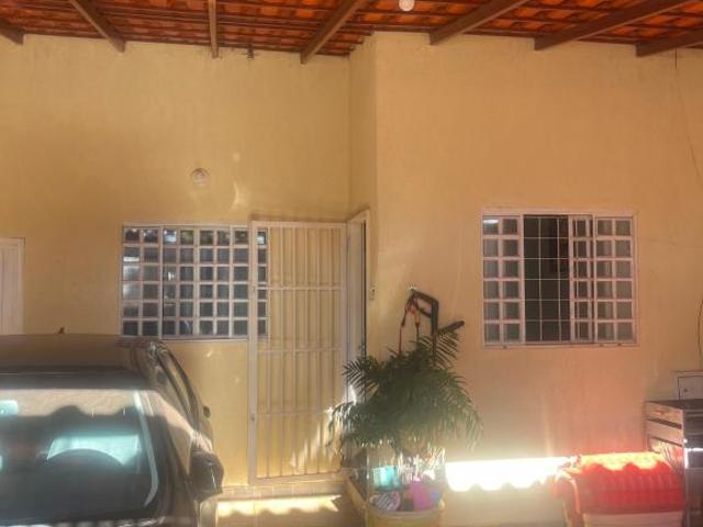 Vende casa