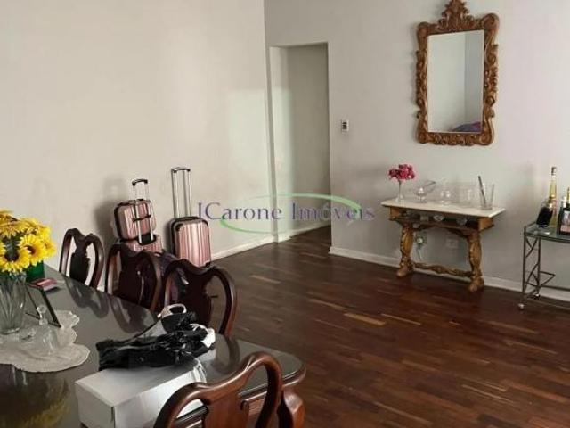 Vende de apartamento a poucos metros da Praia do José Menino em Santos / SP