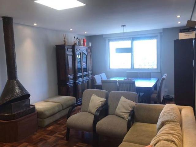 VENDE E ALUGA APARTAMENTO COM 100M² E UMA VAGA DE GARAGEM