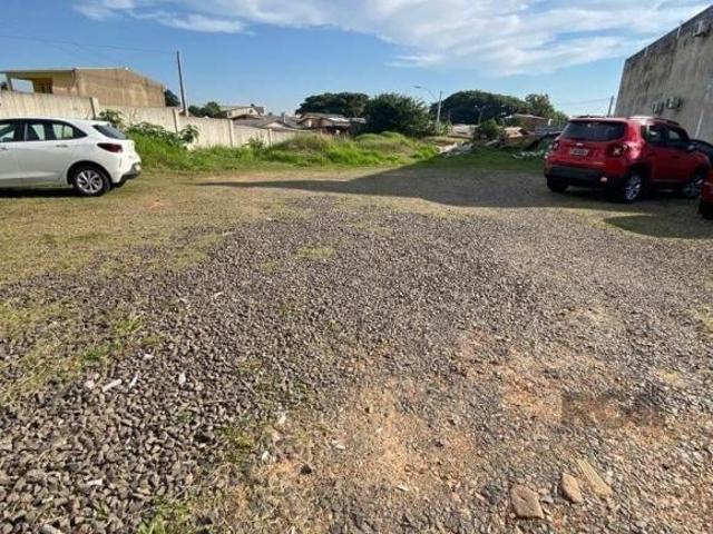 Vende em Cachoeirinha, terreno com 1.213metros quadrados, sendo 26,69 de frente
