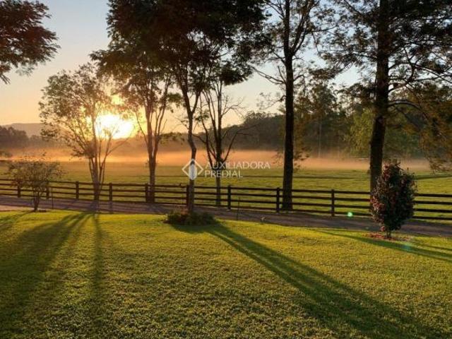 Vende excelente Chacará com 8 hectares