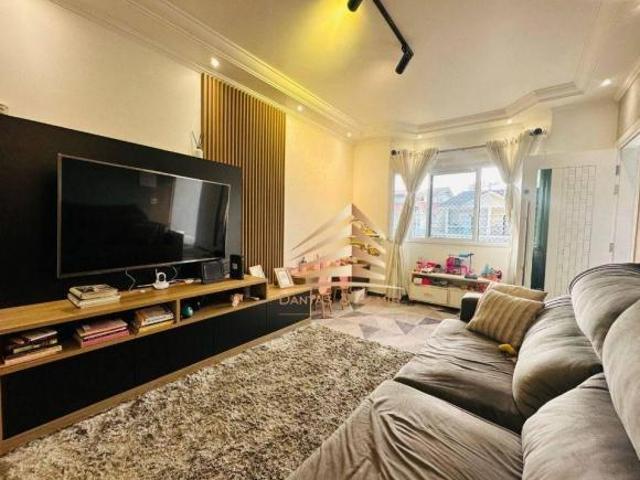 Vende excelente sobrado com 3 dormitórios sendo 1 com suíte e com ar condicionado, no Renato Maia, c