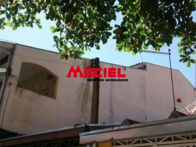 Vende ou troca imóvel, sobrado no bairro Novo Horizonte