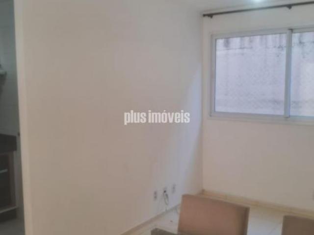 Vende ou aluga apartamento região Central