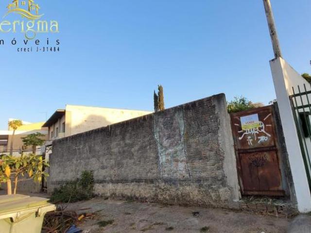 VENDE SE TERRENO NA VILA TEIXEIRA ÓTIMA LOCALIZAÇÃO PRÓXIMO AO CENTRO DA CIDADE