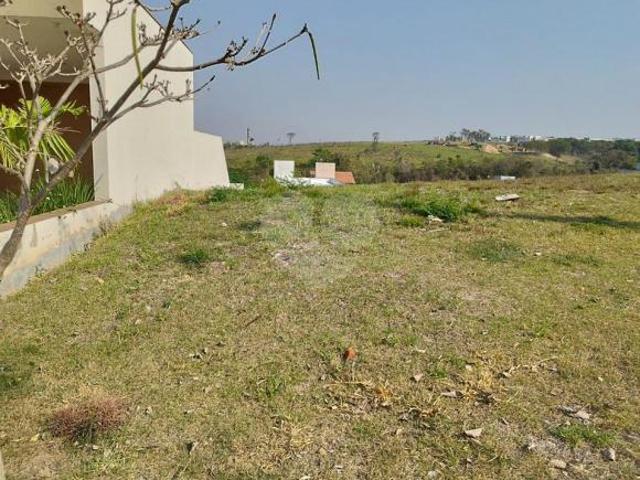 Vende se Terreno no Condom[inio Mirante dos Ipês