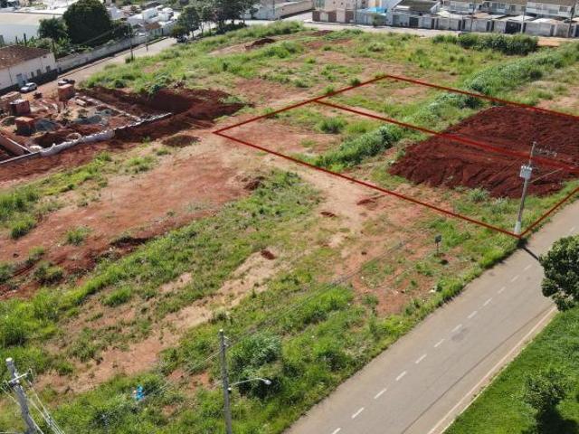 VENDE SE TERRENO COM LOCALIZAÇÃO ESTRATEGICA E PRIVILEGIADA EM PATROCÍNIO MG