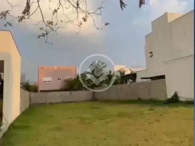 #Vende se terreno Condomínio Belvedere próximo a APP, murado, região mais fresca e tranquila # Gos