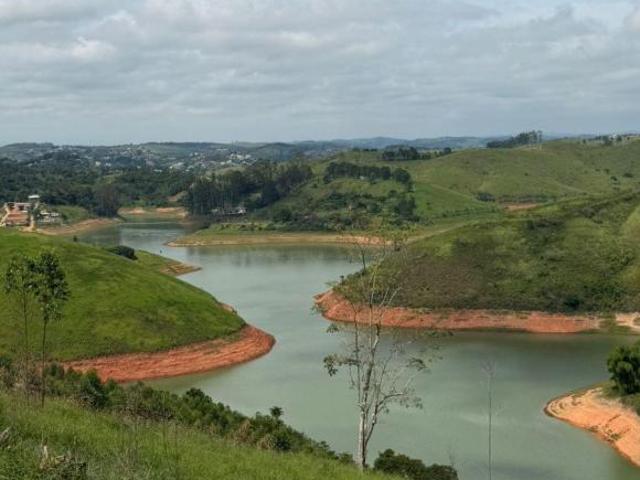 Vende se terreno de 1105 m² em Igaratá em condominio fechado