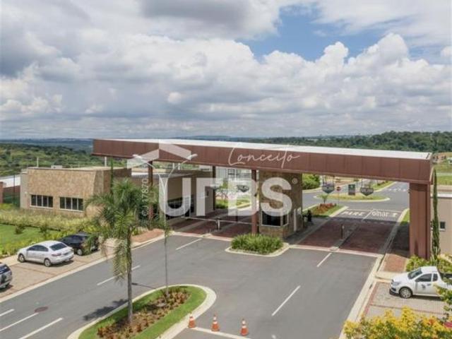 Vende se terreno de 300m², localizado no Jardins Bolonha