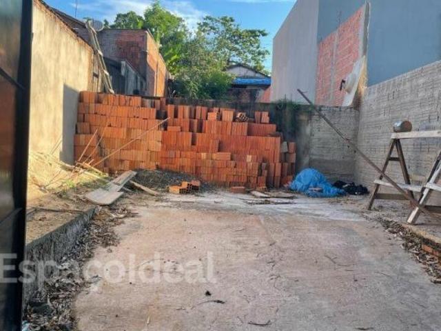 Vende se Terreno Em Bauru todo murado R$ 80.000.00