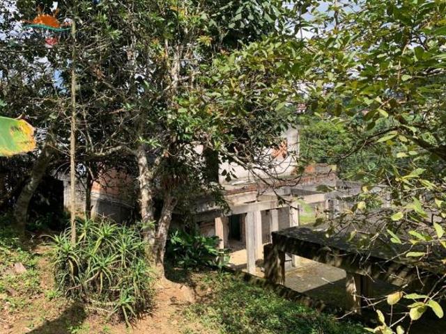 Vende se terreno em Parelheiros, captado 18/03/2026