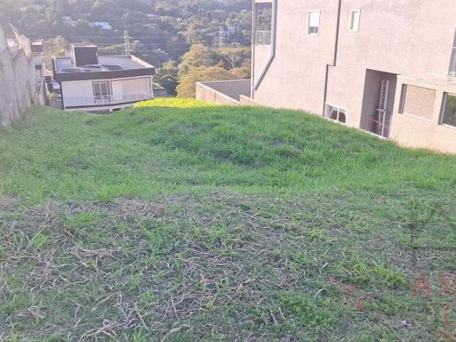 Vende se Terreno premium de 560mts, Cond. Reserva Santa Maria, Granja Viana