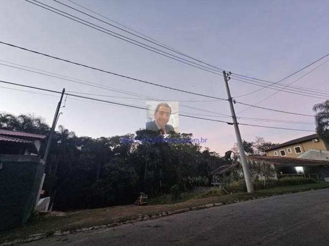 Vende se Terreno 602 mts, Condomínio Vila Verde, Km 36 Raposo Tavares. O Pa