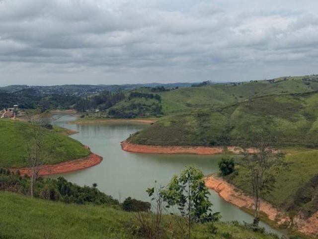 Vende se Terrenos na Represa de Igaratá – Acesso Direto à Água