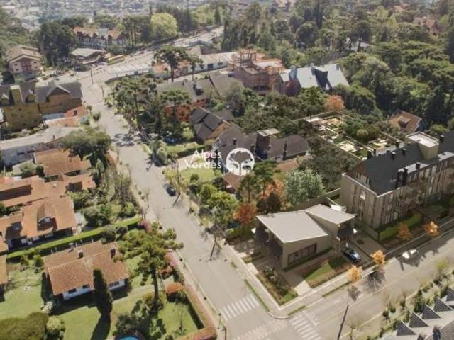 Vende se um apartamento duplex próximo ao centro de Gramado 2 quartos Valor R$1.911.304,81