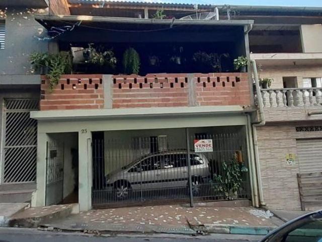 Vende se um belo Sobrado com 10 cômodos, captado 10/03/2026