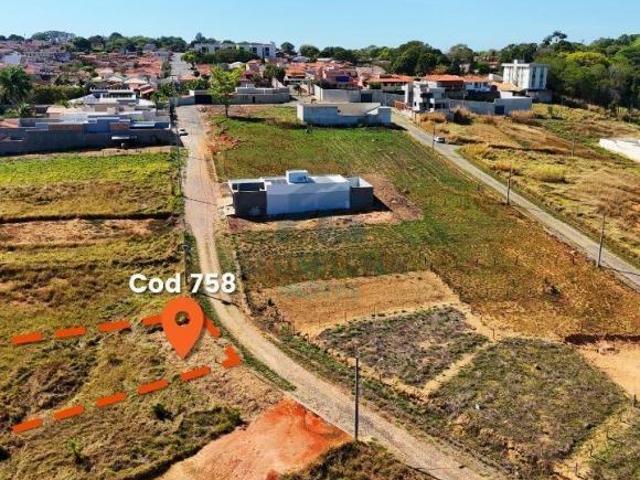 VENDE SE UM DOS MAIORES LOTES DO RESIDENCIAL!