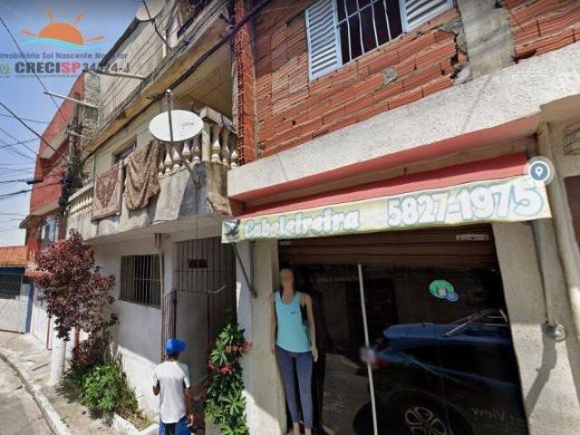 Vende se um imóvel para renda