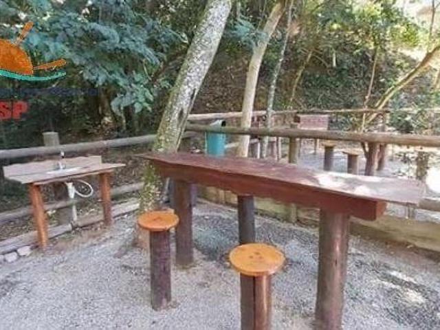 Vende se um lindo apartamento mobiliado