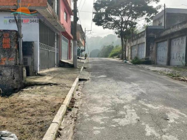 VENDE SE UMA CASA