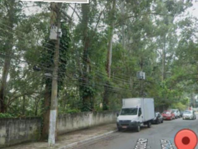VENDE SE UMA ÁREA DE 33