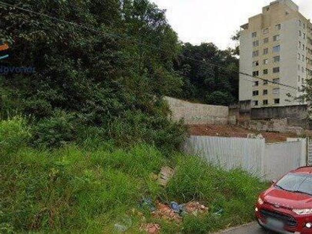 Vende se uma área no horto do Ypê 35