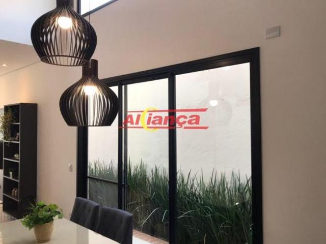 VENDE SE UMA LINDA CASA SOBRADO COM 126 MTS EM ATIBAIA