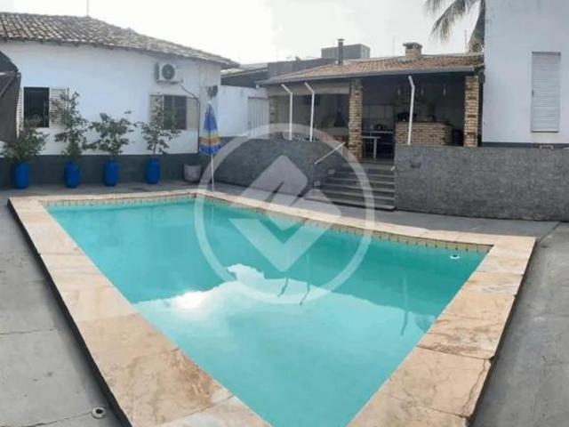 #Vende se ampla casa no conceituado bairro Boa Esperança, construída em dois terrenos no total de 76