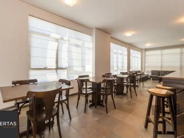 Vende se amplo apartamento 3 quartos c/ suíte, 2 vagas, living com sacada e vista 139m² Auxiliad