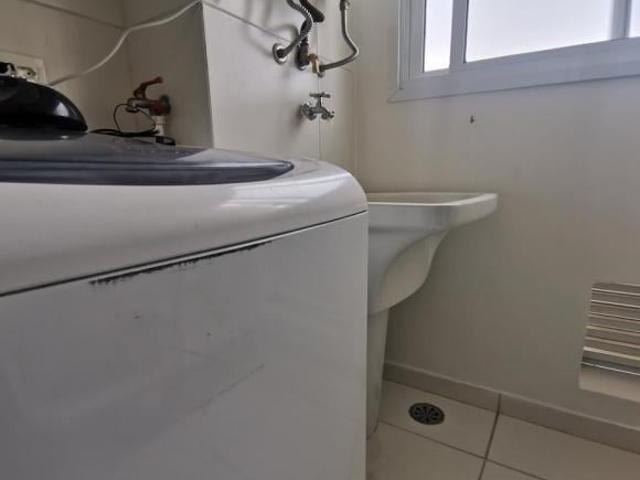 Vende se Apartamento 48M. 2 Dormitórios, 1 Vaga