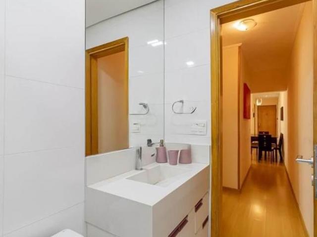 Vende se Apartamento 62M. 2 Dormitórios, 1 Vaga