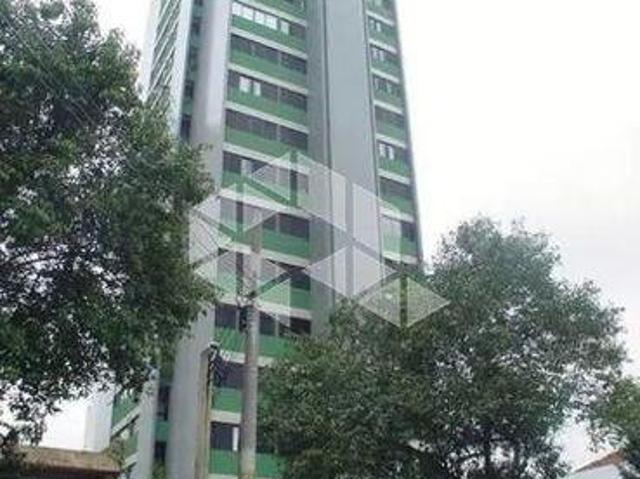 Vende se apartamento 04 dorm, sendo 03 suítes, 03 vagas de garagem com 225m², na Lapa