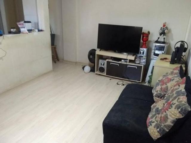 VENDE SE APARTAMENTO 2 QUARTOS NO BAIRRO PARQUE MARACANÃ EM CONTAGEM