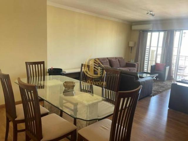 Vende se Apartamento 3 quartos, 1 suíte, 3 vagas de garagem, 157m²!